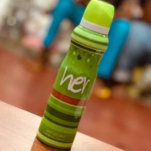 Buy her BODY SPRAY SO COOL 150ML Green Color